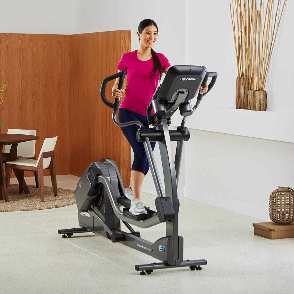 LIFEFITNESS E5 CROSS-TRAINER ELLIPTICAL